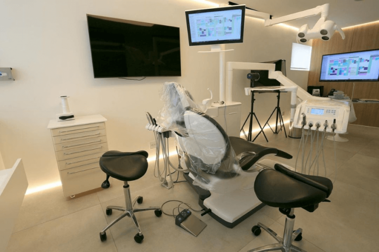 Clínica Odontológica de Alto Padrão: Clínica Debora Ayala - Clínica ...